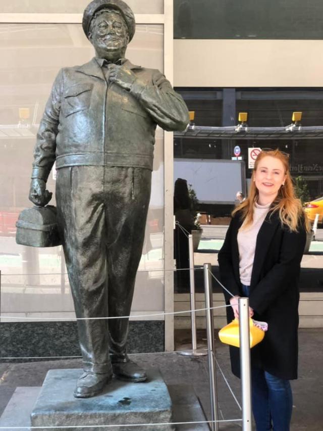 TV Land Landmark Statues | Hometowns to Hollywood